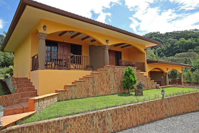 Los Establos Boutique Resort Panama Delux Rooms & Cottages